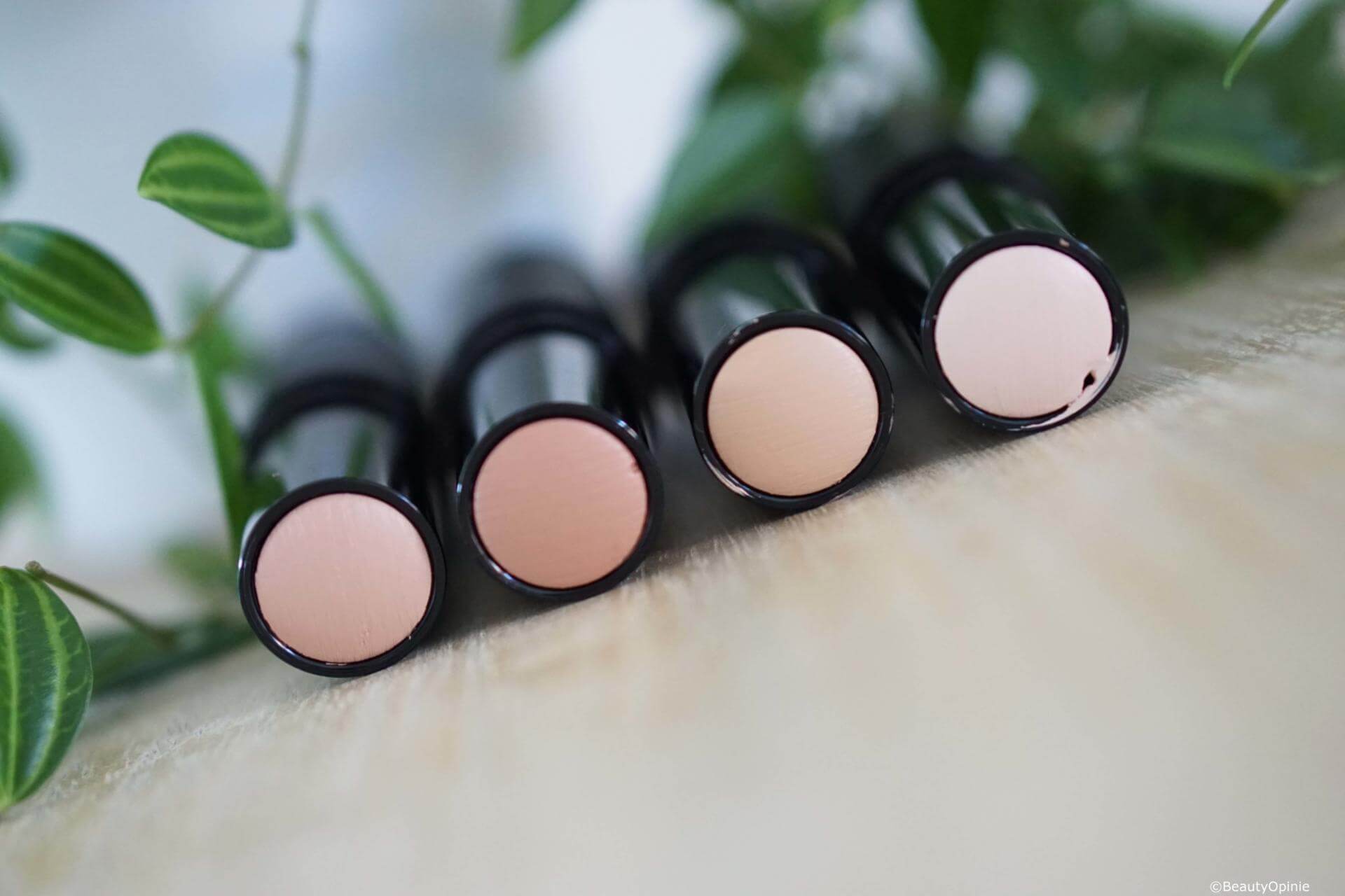 Review | Pupa Beauty Touch Stick Foundation - Zijtikt.nl | Beauty- en ...